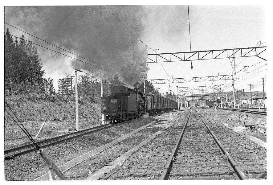奥中山でD51+C60等を撮る 昭和43年3月東北鉄道撮影日記(5): 上荻野模型鉄道