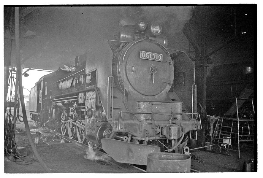 盛岡機関区でSLを撮りまくる 昭和43年3月東北鉄道撮影日記(18): 上荻野模型鉄道